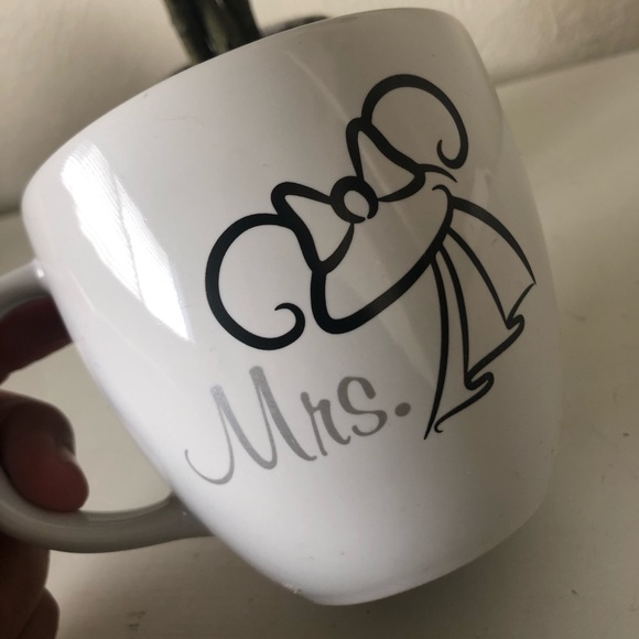 Disney | Kitchen | Disney Mrs Minnie Coffee Mug | Poshmark